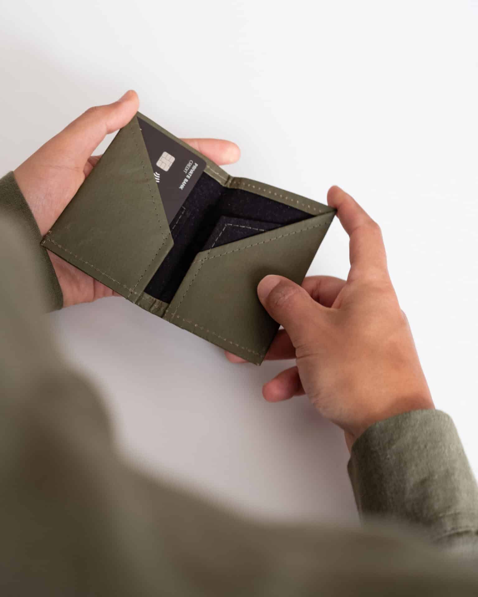 Slim Wallets – The Wren Design